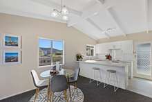 Downsizer's delight on Somerset Road | Arizto