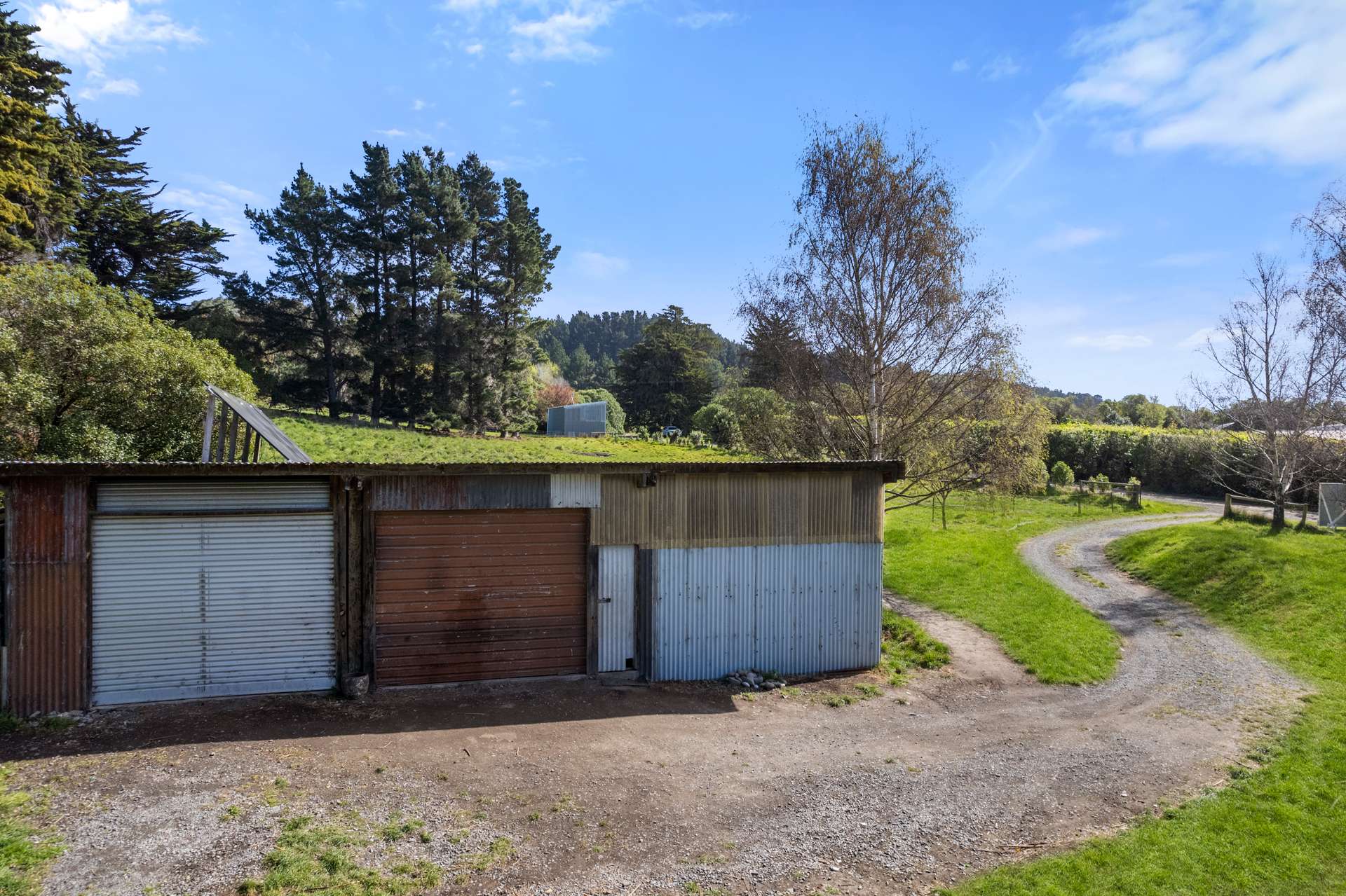 Discover a Natural Paradise in Manuka Bay! | Arizto