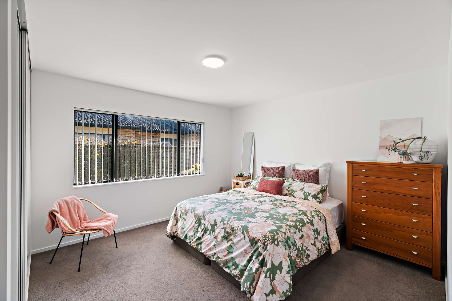 Pristine Brick/Tile Unit - Royalle Vista Estate | Arizto