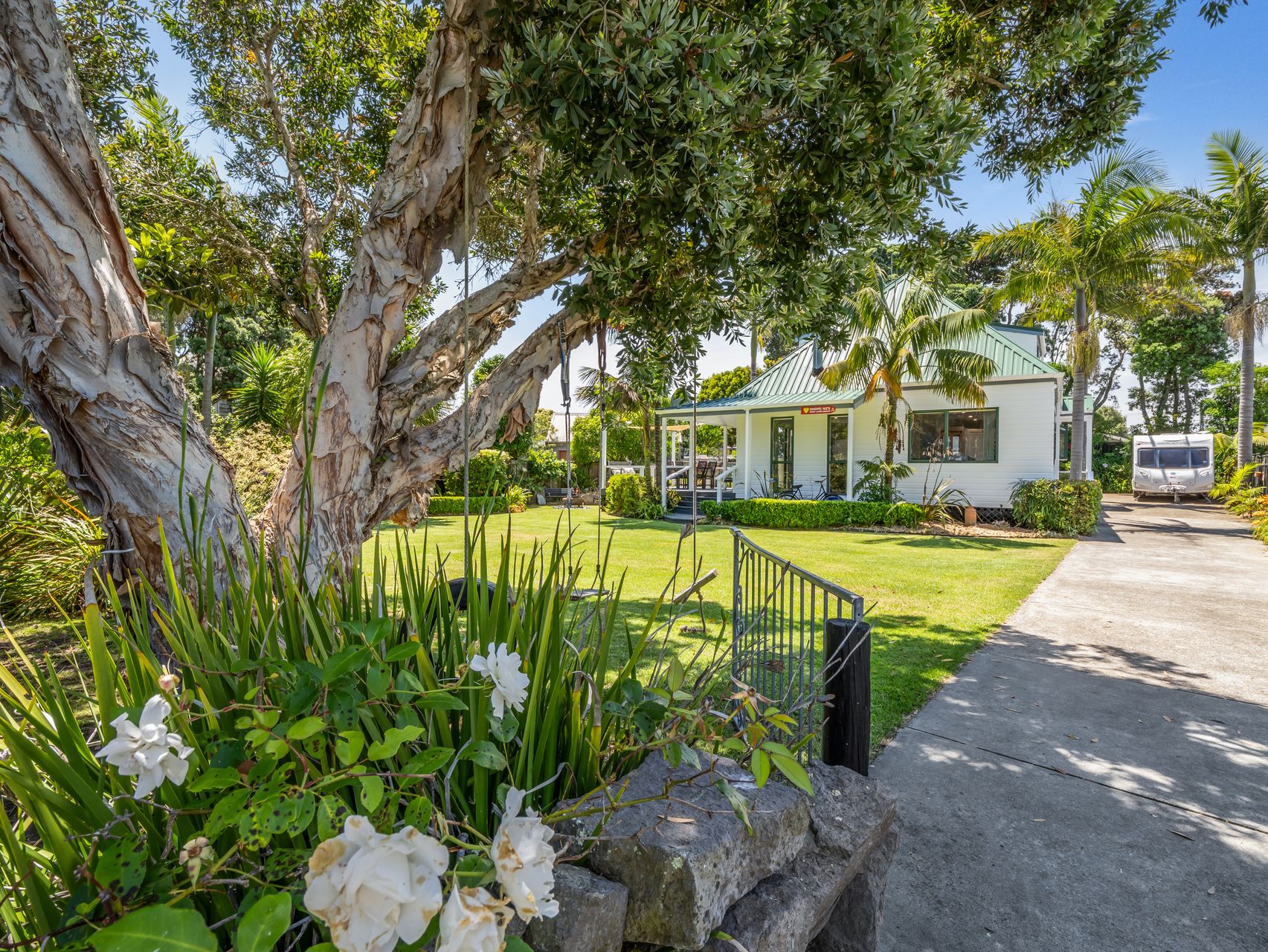 Private Retreat in Sought After Ohope Cul de Sac | Arizto