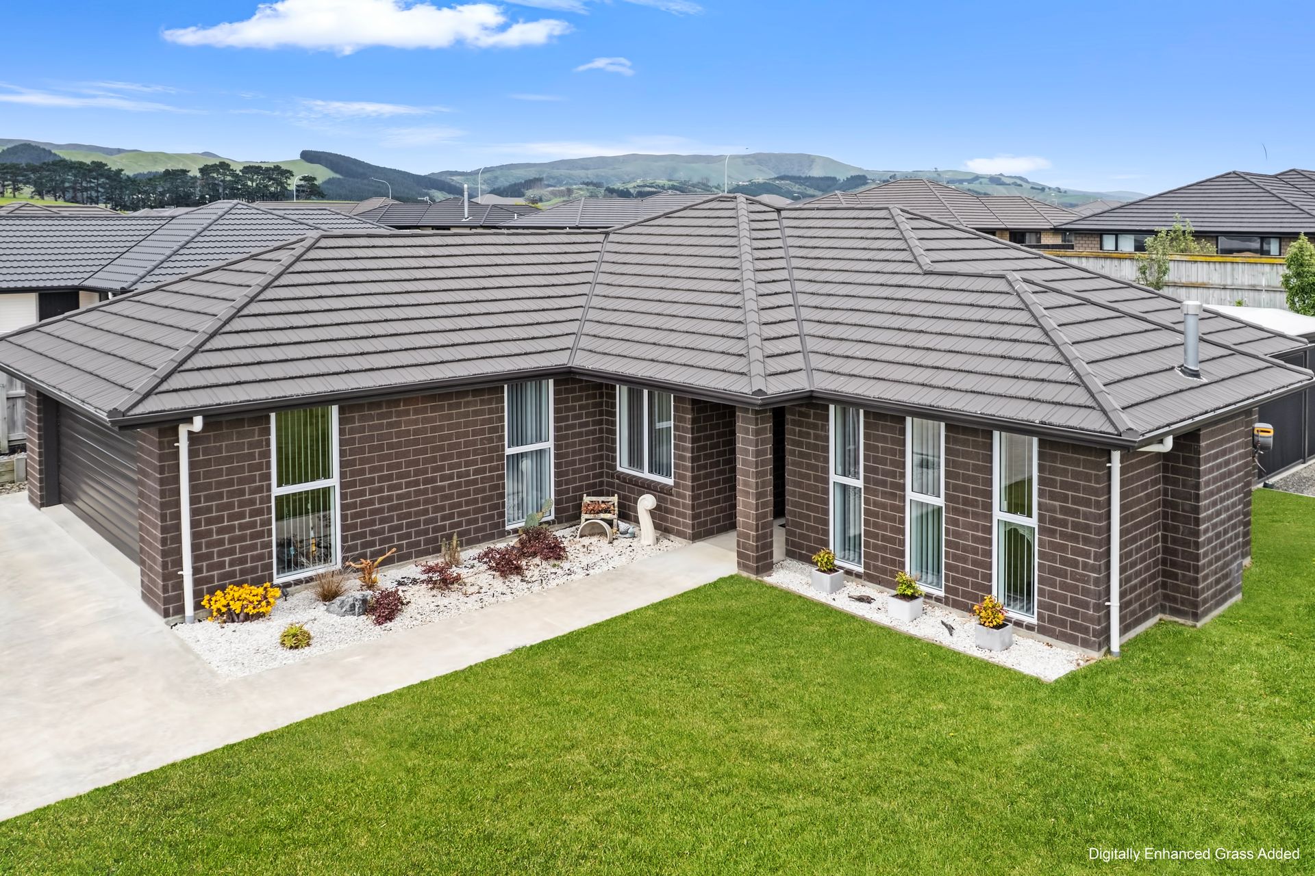 The Summerhill Lifestyle You’ve Been Waiting For | Arizto