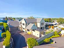 Luxury Lifestyle on Windermere Rise! | Arizto